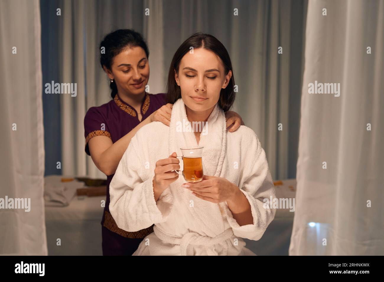 Massotherapy session hi-res stock photography and images - Alamy