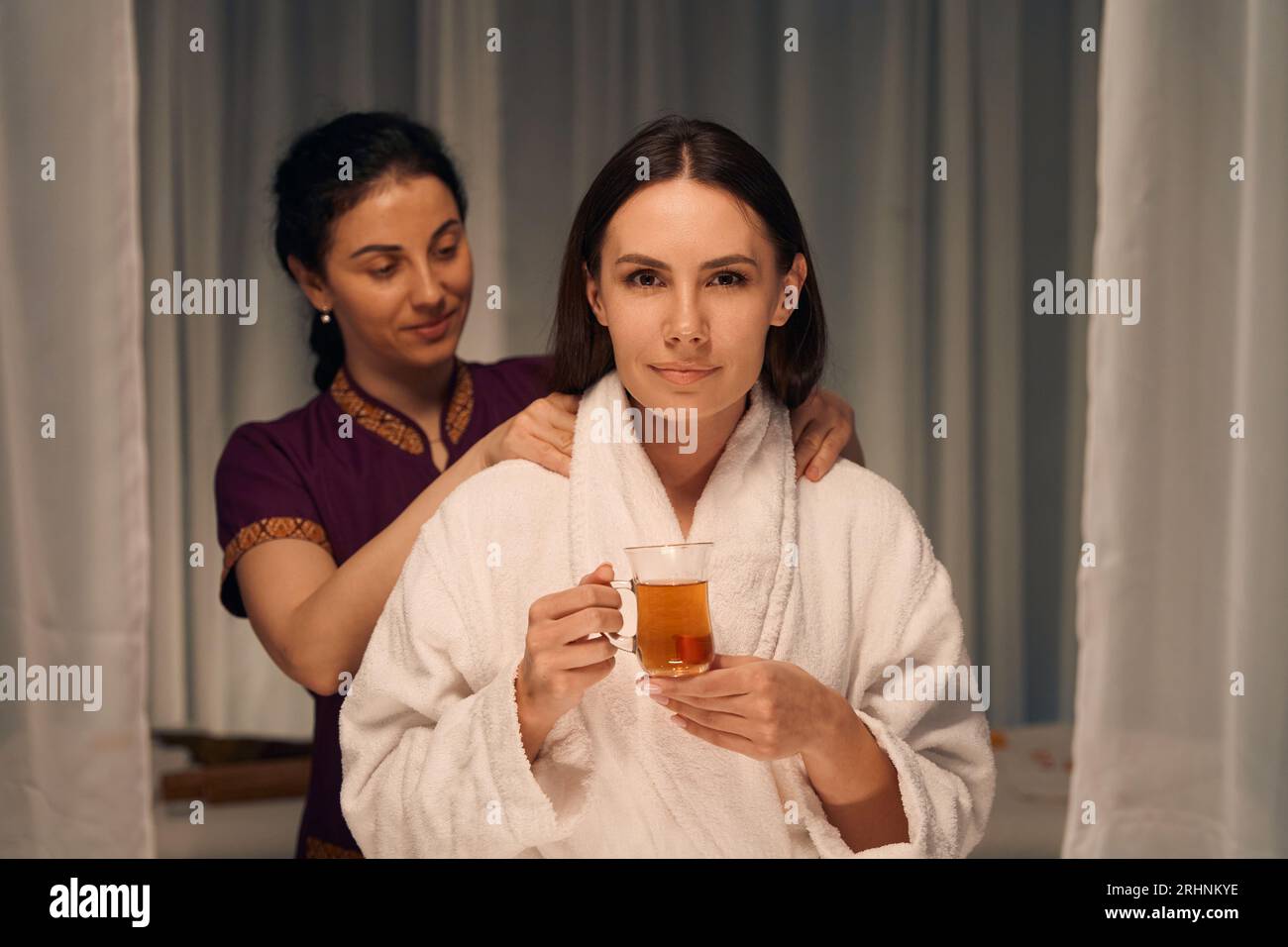 Massotherapy session hi-res stock photography and images - Alamy