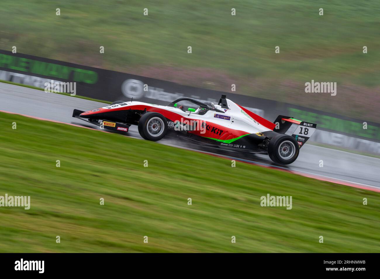 British F4 James HIGGINS (#18) Fortec Motorsport at Knockhill Racing ...