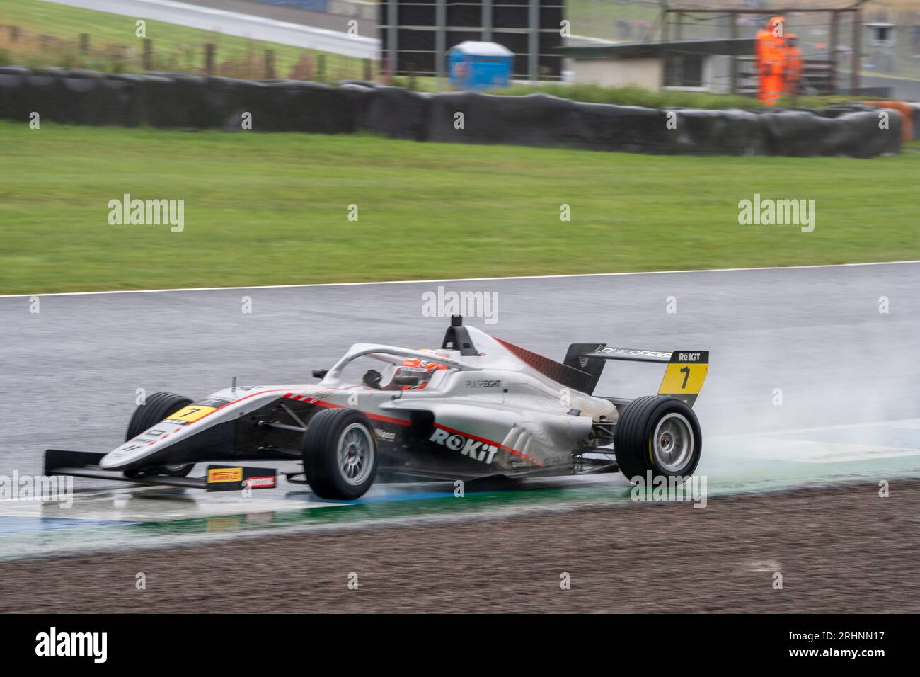British F4 Gabriel STILP (#7) Hitech Pulse-Eight at Knockhill Racing ...