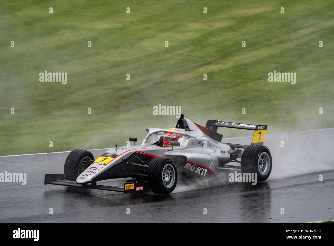 British F4 Gabriel STILP (#7) Hitech Pulse-Eight at Knockhill Racing ...