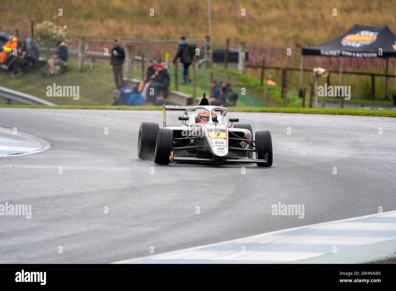 British F4 Gabriel STILP (#7) Hitech Pulse-Eight at Knockhill Racing ...