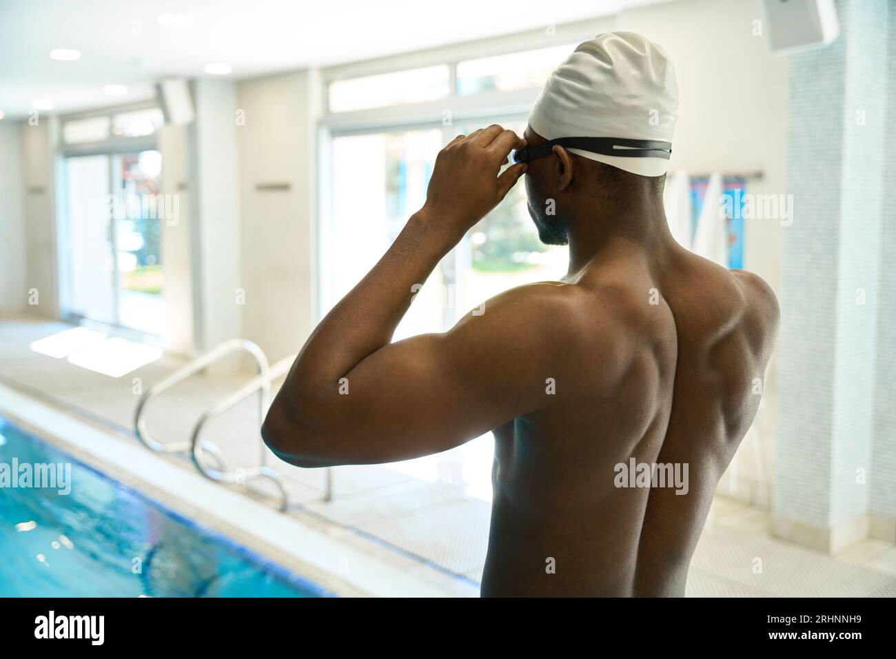 African american swimmer man hi-res stock photography and images - Alamy