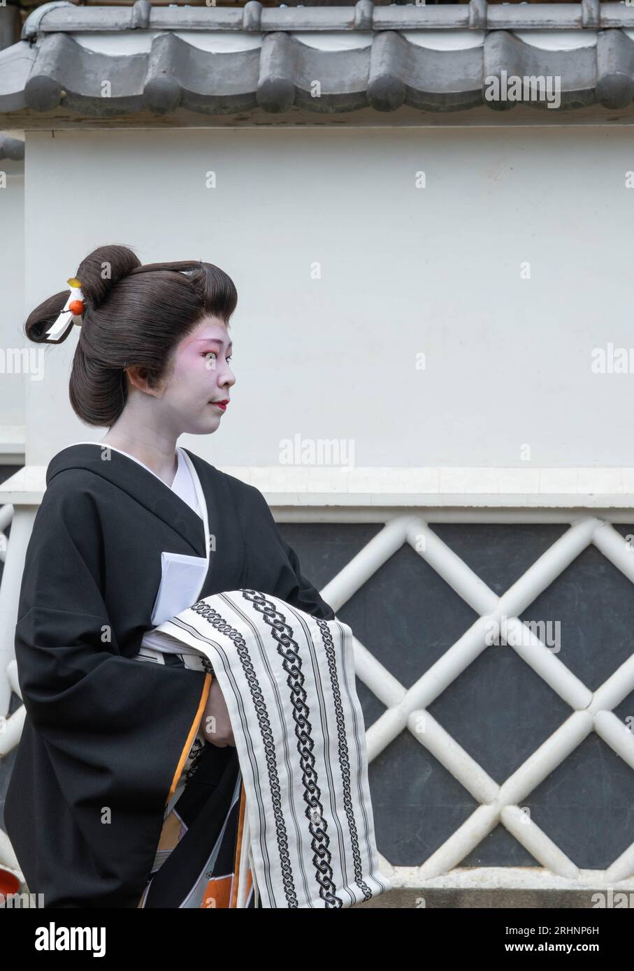 Oiran courtesans parade through the streets of Edomura Wonderland with ...