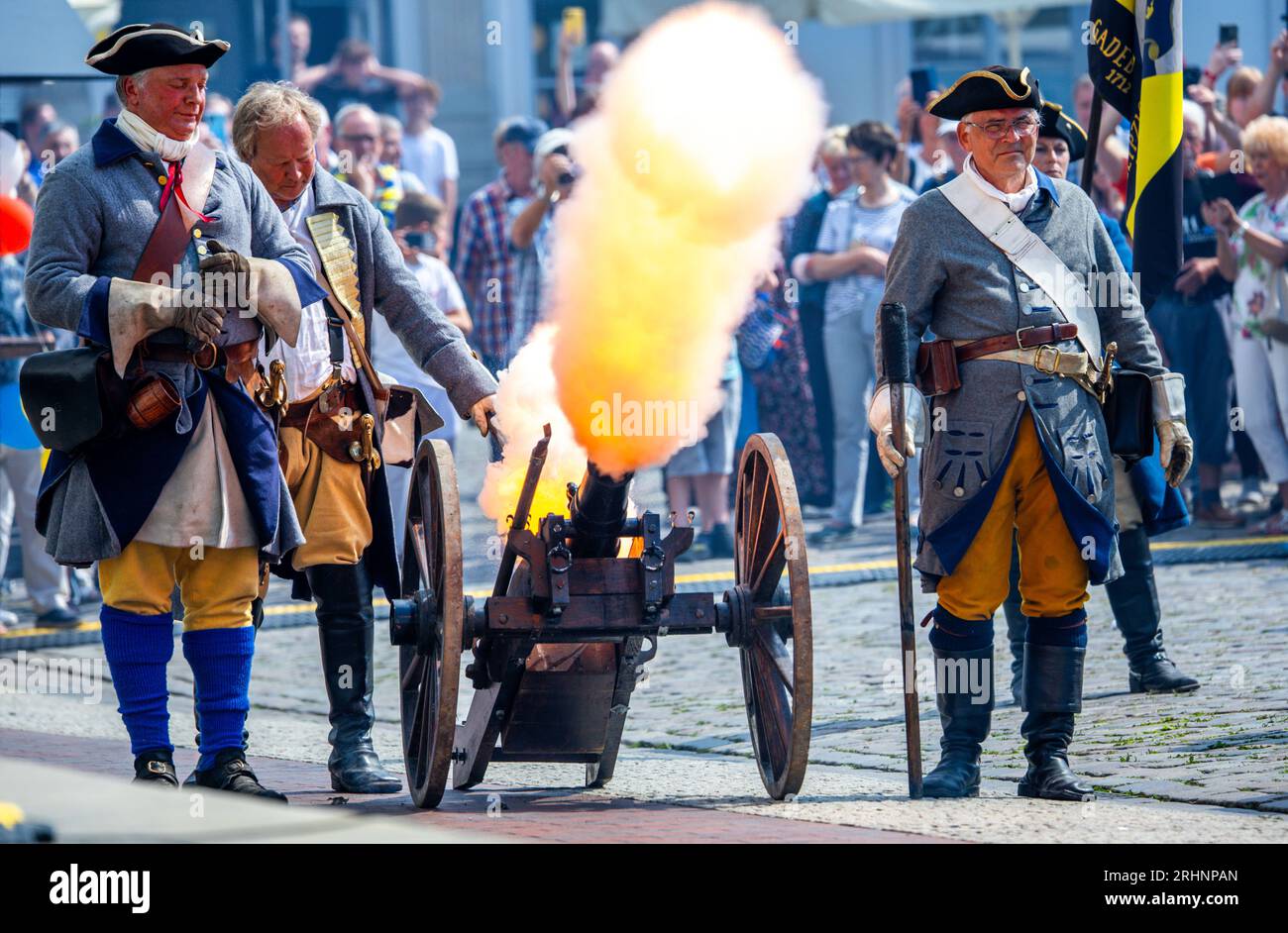 Thirty years war cannon hi-res stock photography and images - Alamy