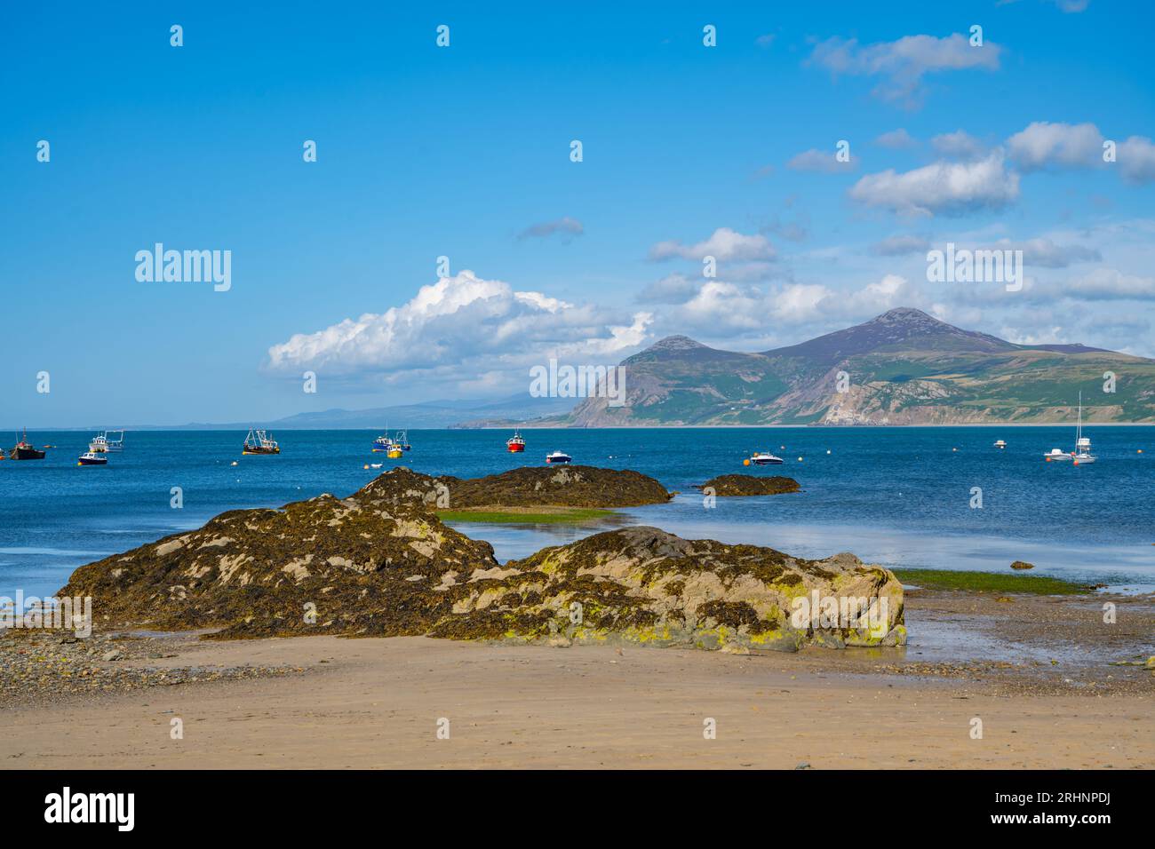 The beach at Traeth Morfa Nefynm on the north coast of the Llyn towards ...