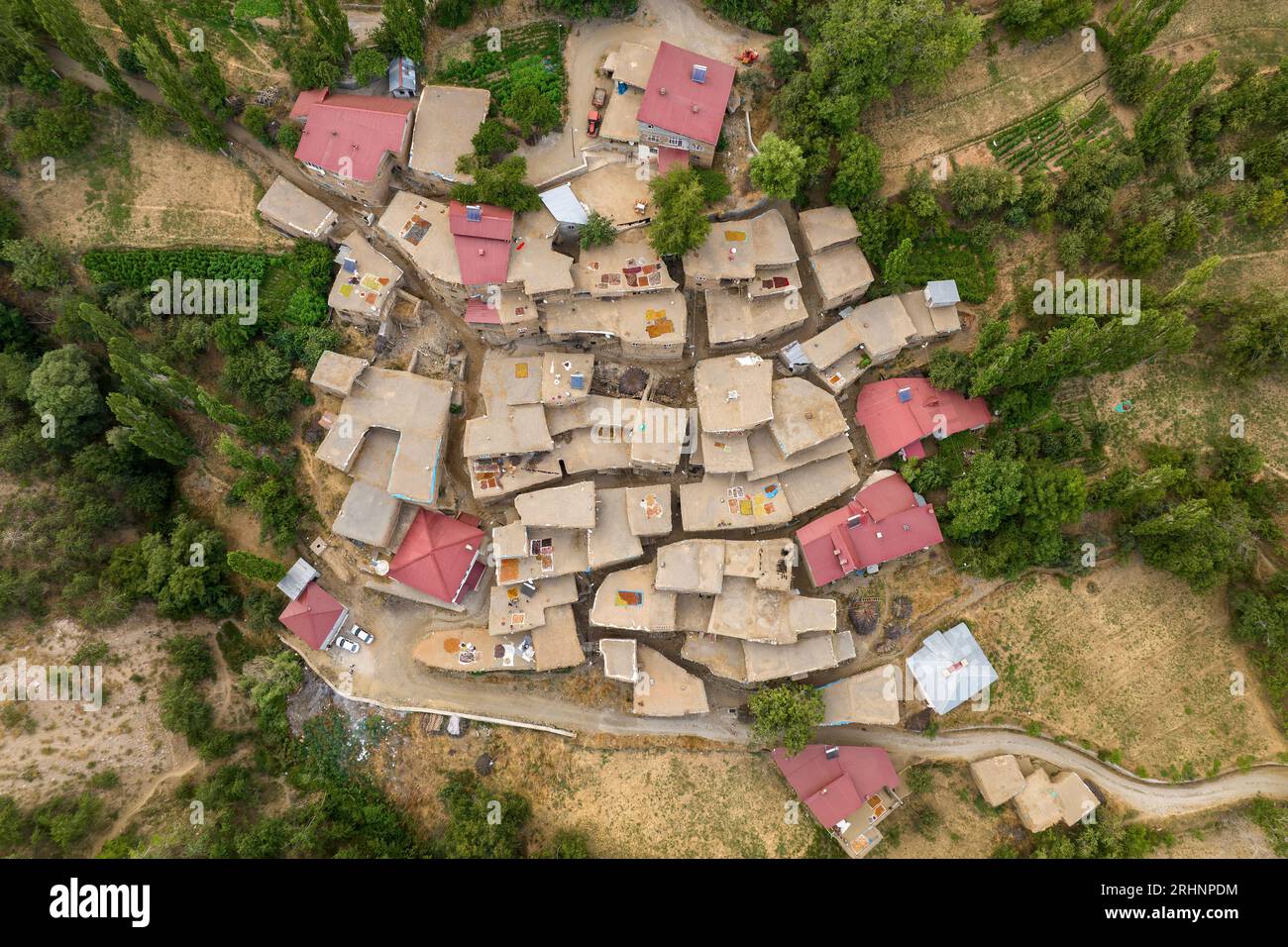 Historical Hizan Houses and natural scenery, Bitlis Stock Photo - Alamy