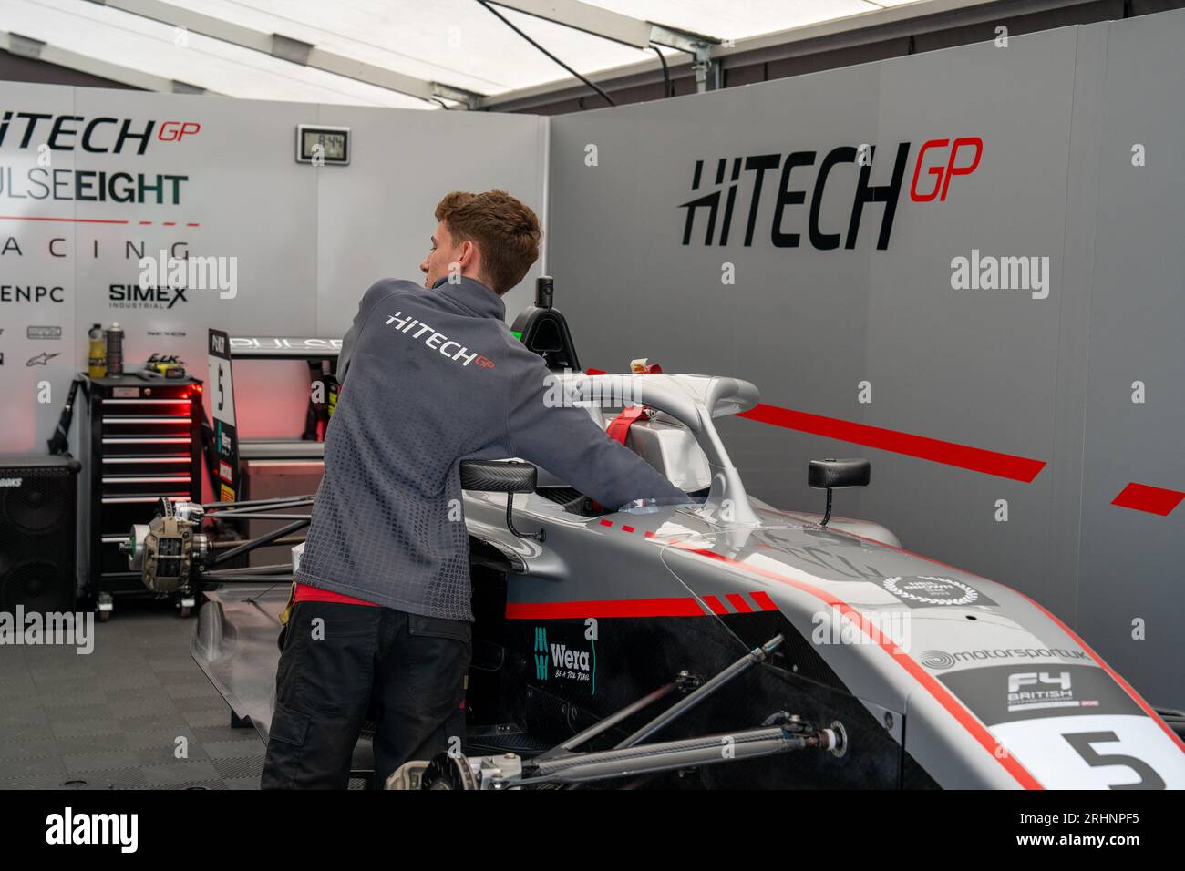 Formula 4 Knockhill Sunday William MACINTYRE Hitech Pulse-Eight Stock ...