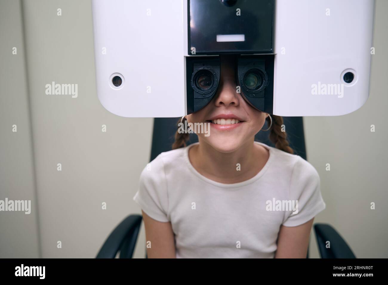 Diagnosing vision hi-res stock photography and images - Alamy