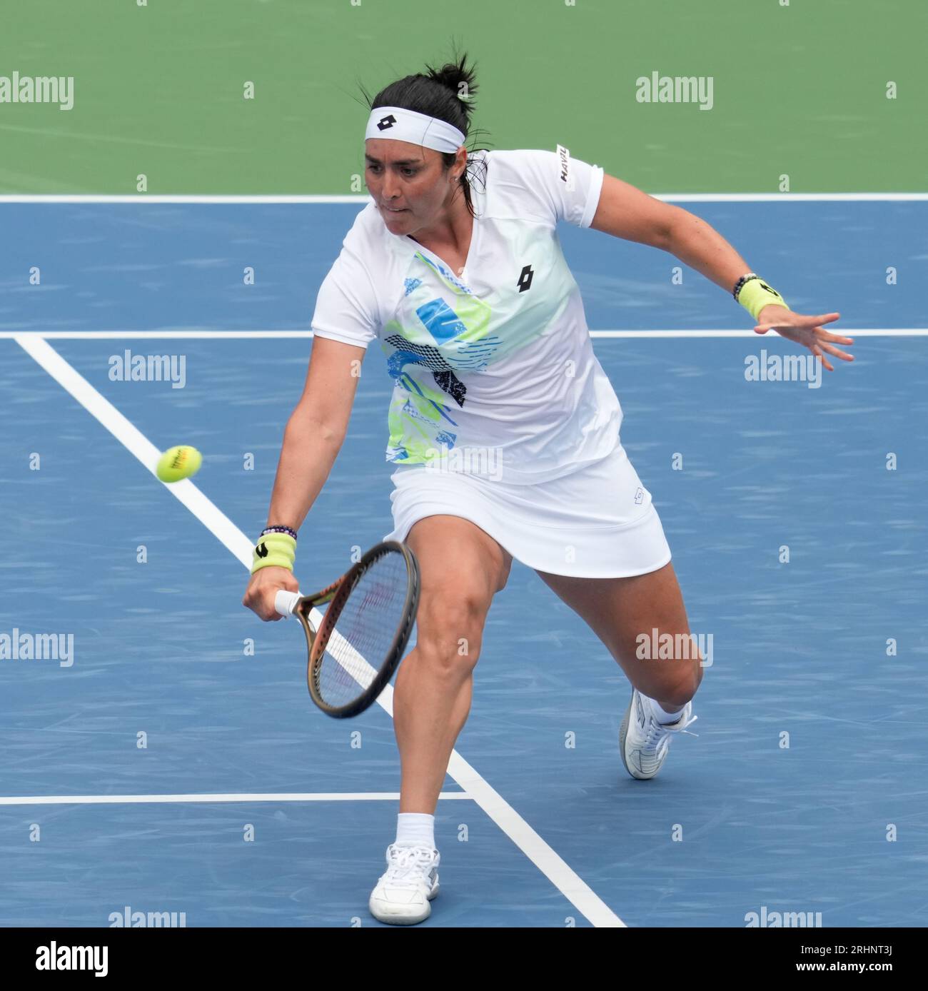 Ons jabeur 2023 us open hi-res stock photography and images - Alamy