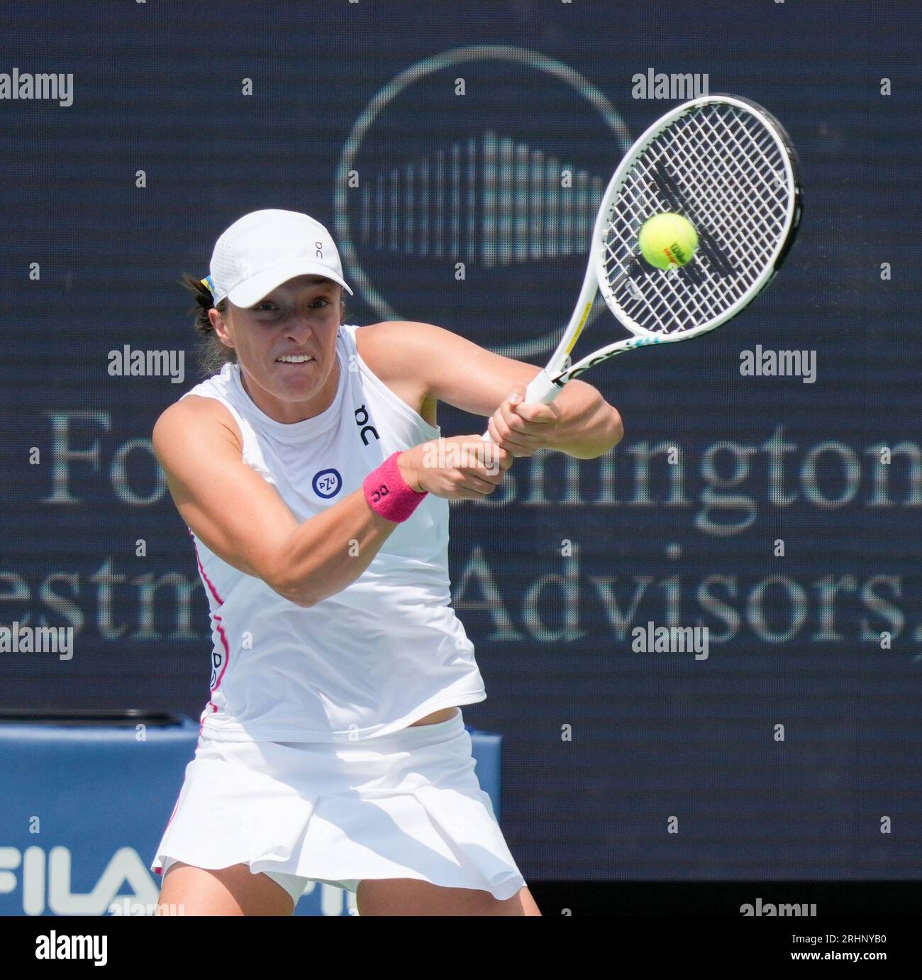 Danielle collins iga swiatek hi-res stock photography and images - Alamy