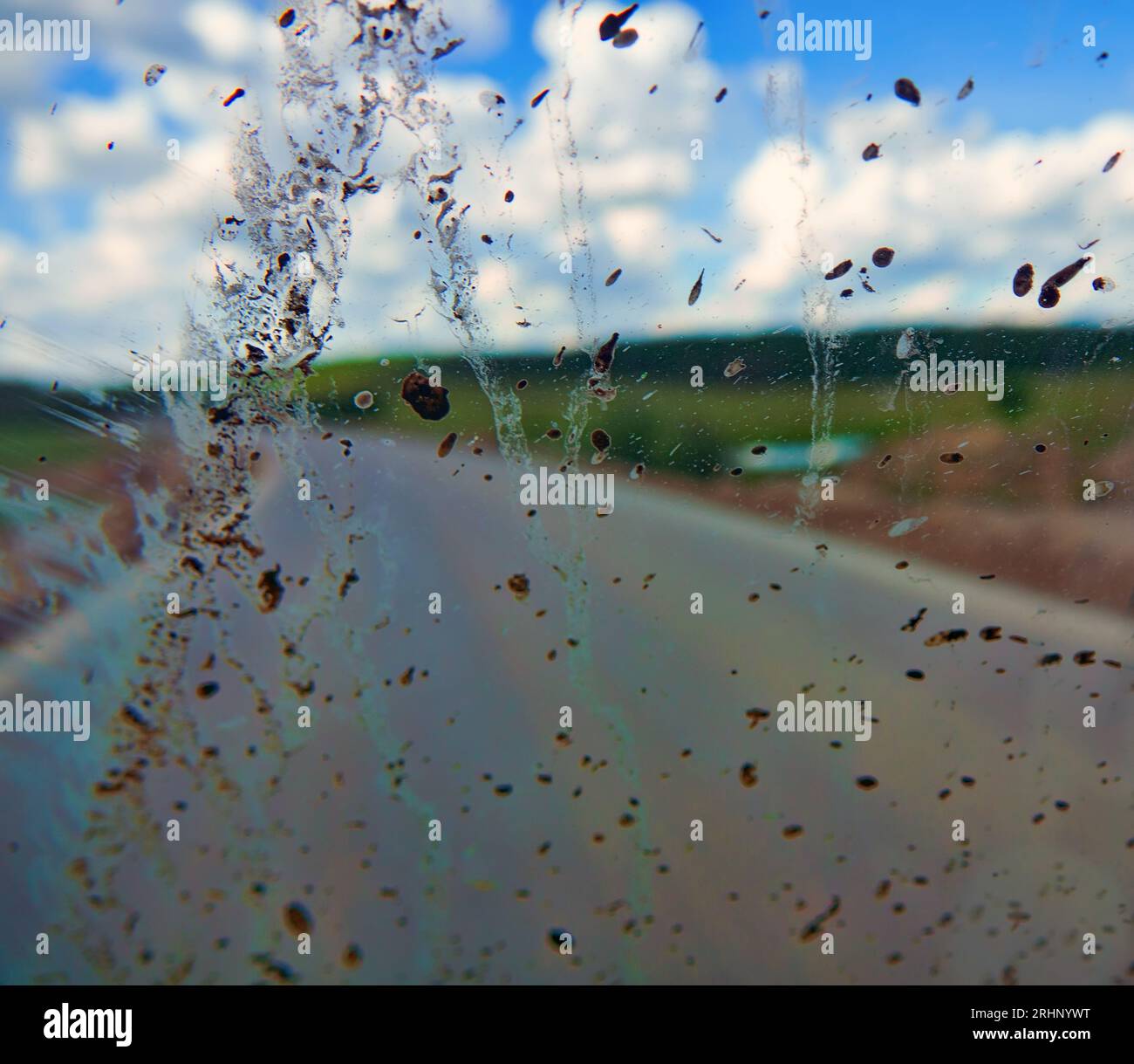 Windshield window streets hi-res stock photography and images - Alamy