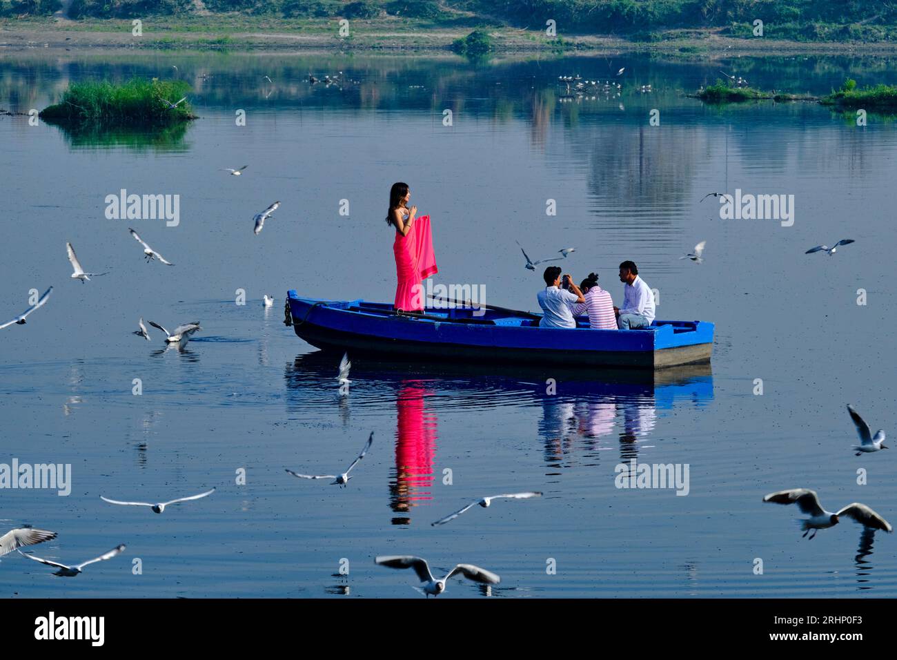 India, New Delhi, the Yamuna River, boat trip Stock Photo - Alamy