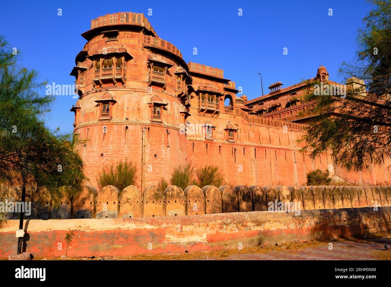 India, state of Rajasthan, Bikaner, Fort Junagarh built in red ...