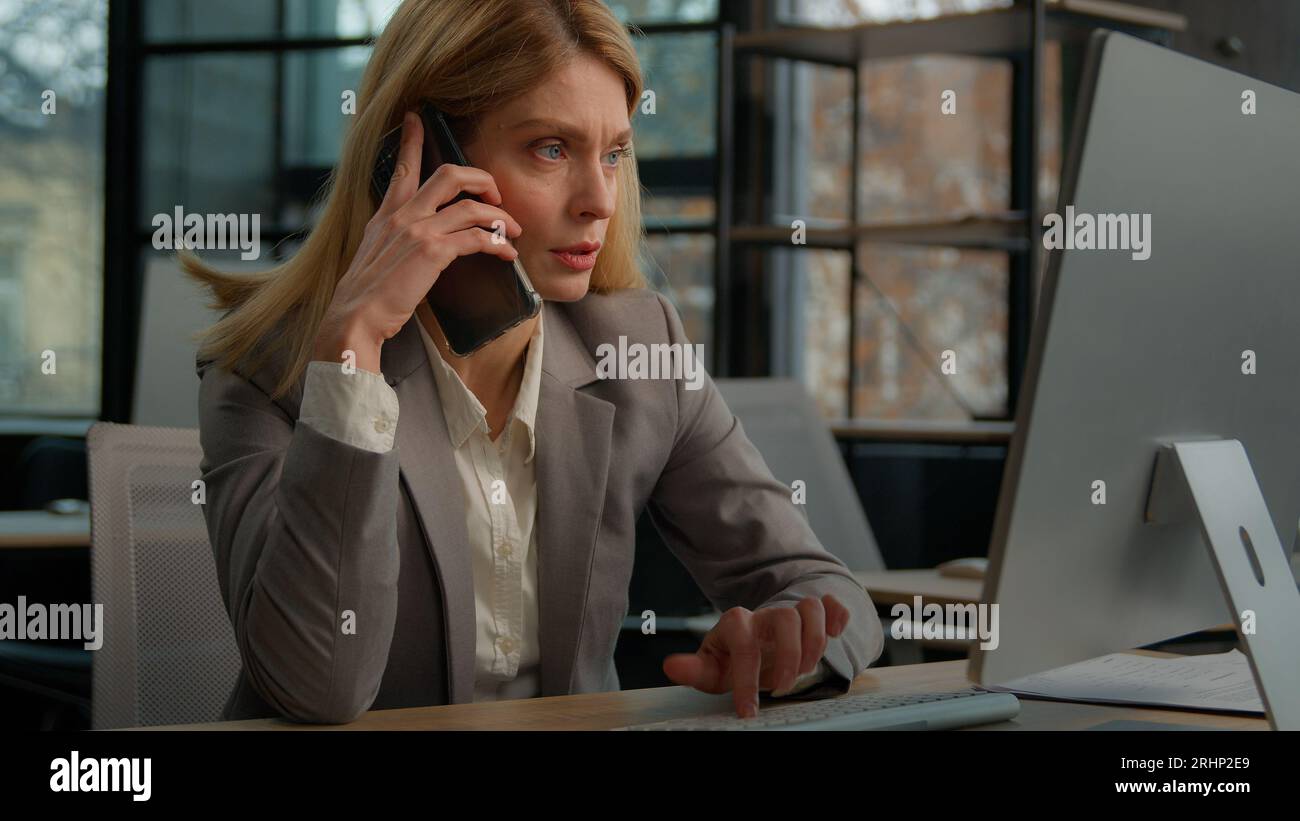 Customer support agent middle aged hi-res stock photography and images ...