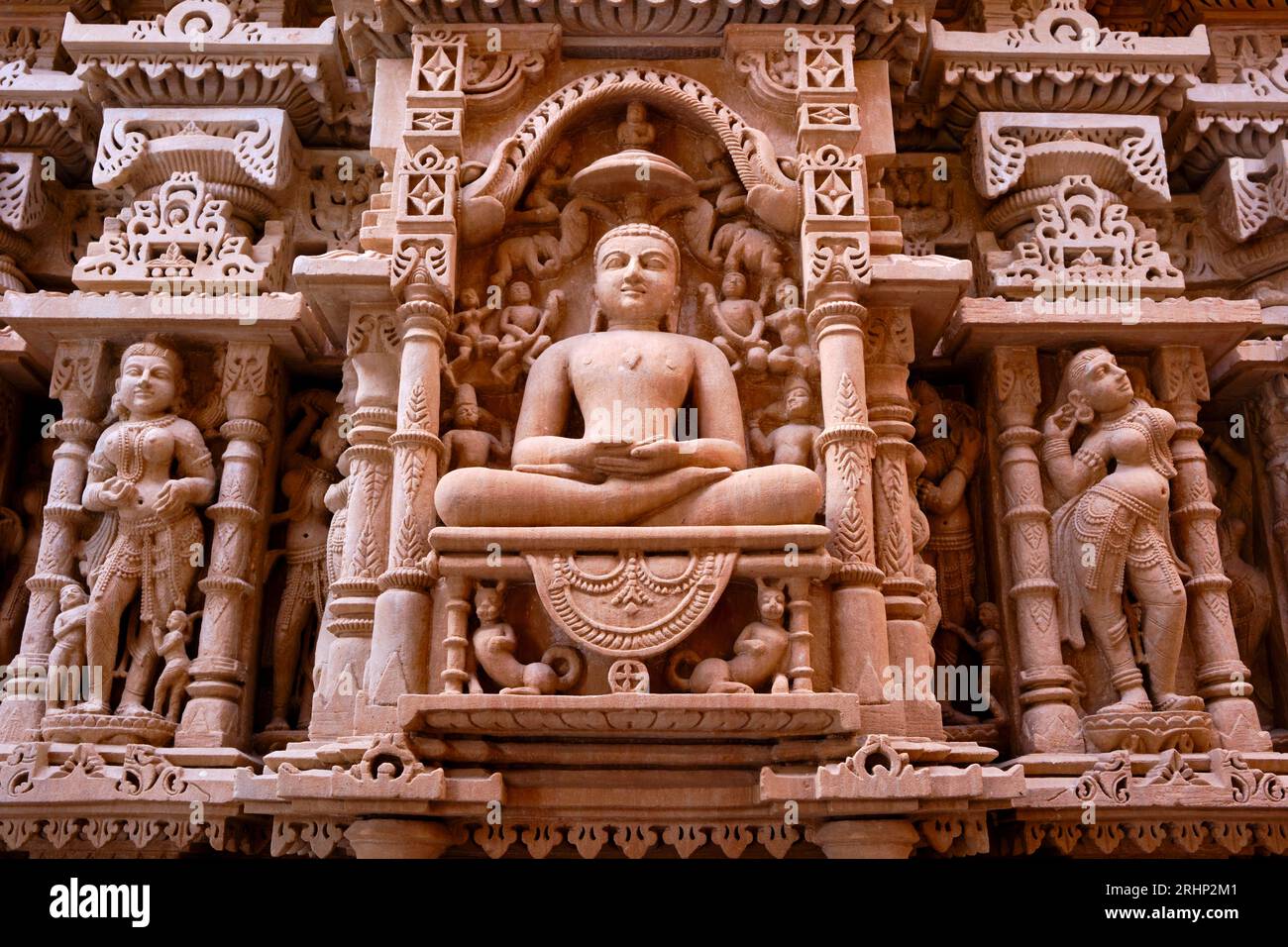 India, state of Rajasthan, Osiyan (or Osian), small town at the gates ...