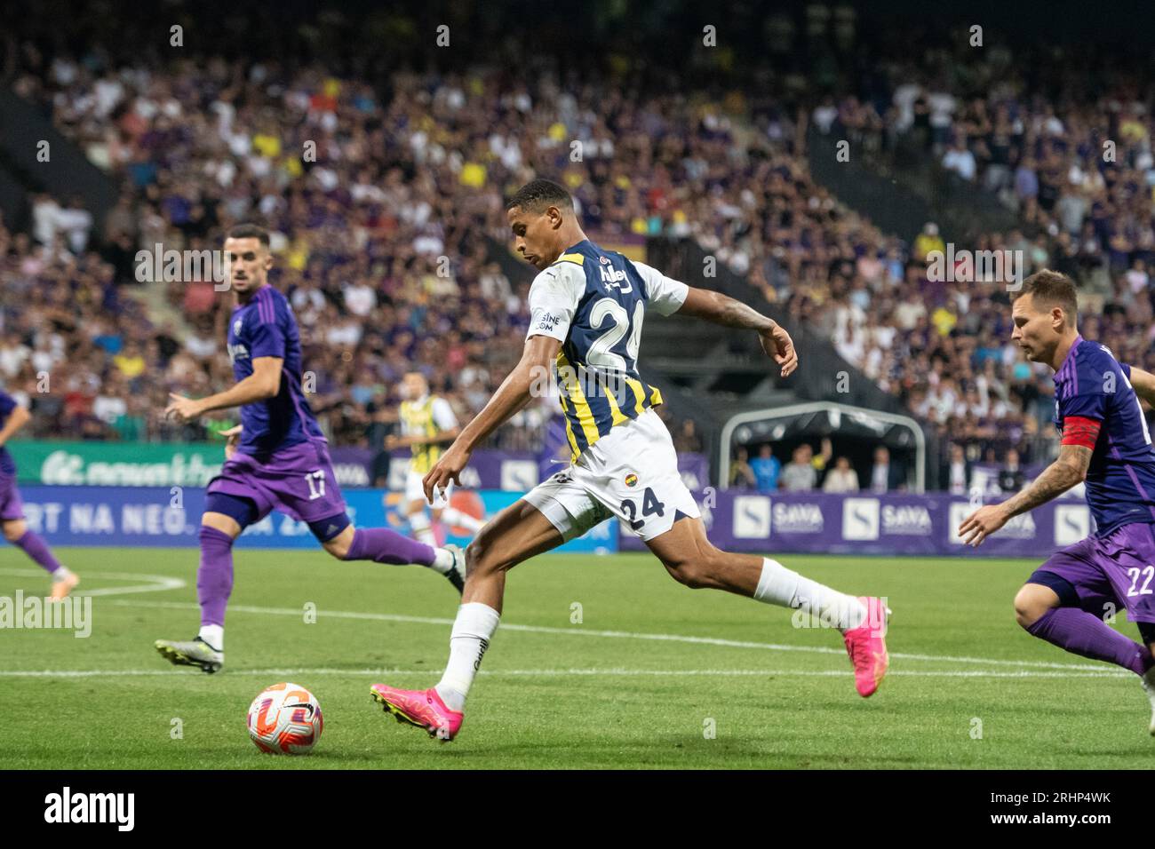 Jayden Oosterwolde (C) of Fenerbahce seen in action during the UEFA ...