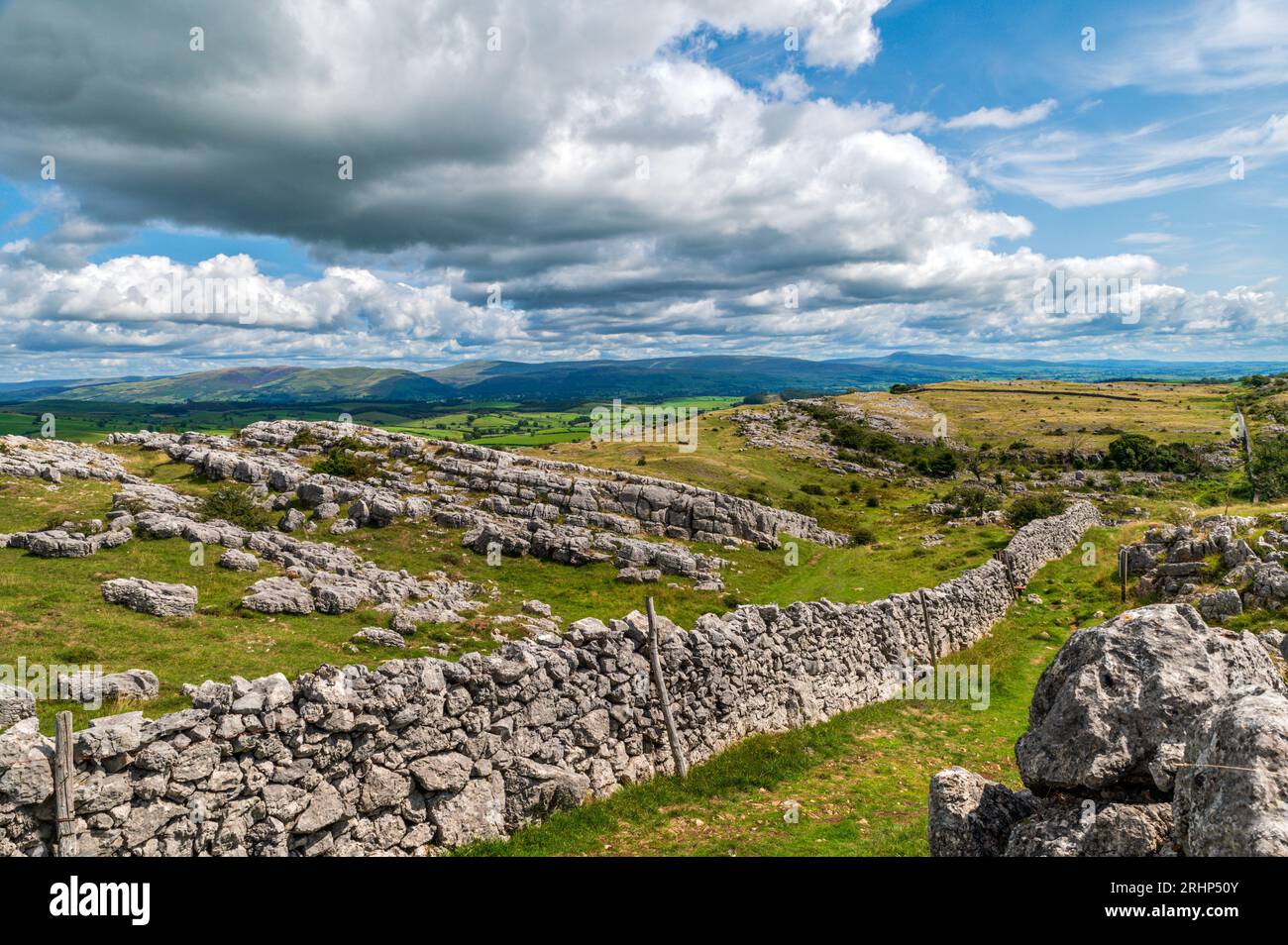 Limestone pavements on Farleton Fell above Burton-in-Kendale, Cumbria ...