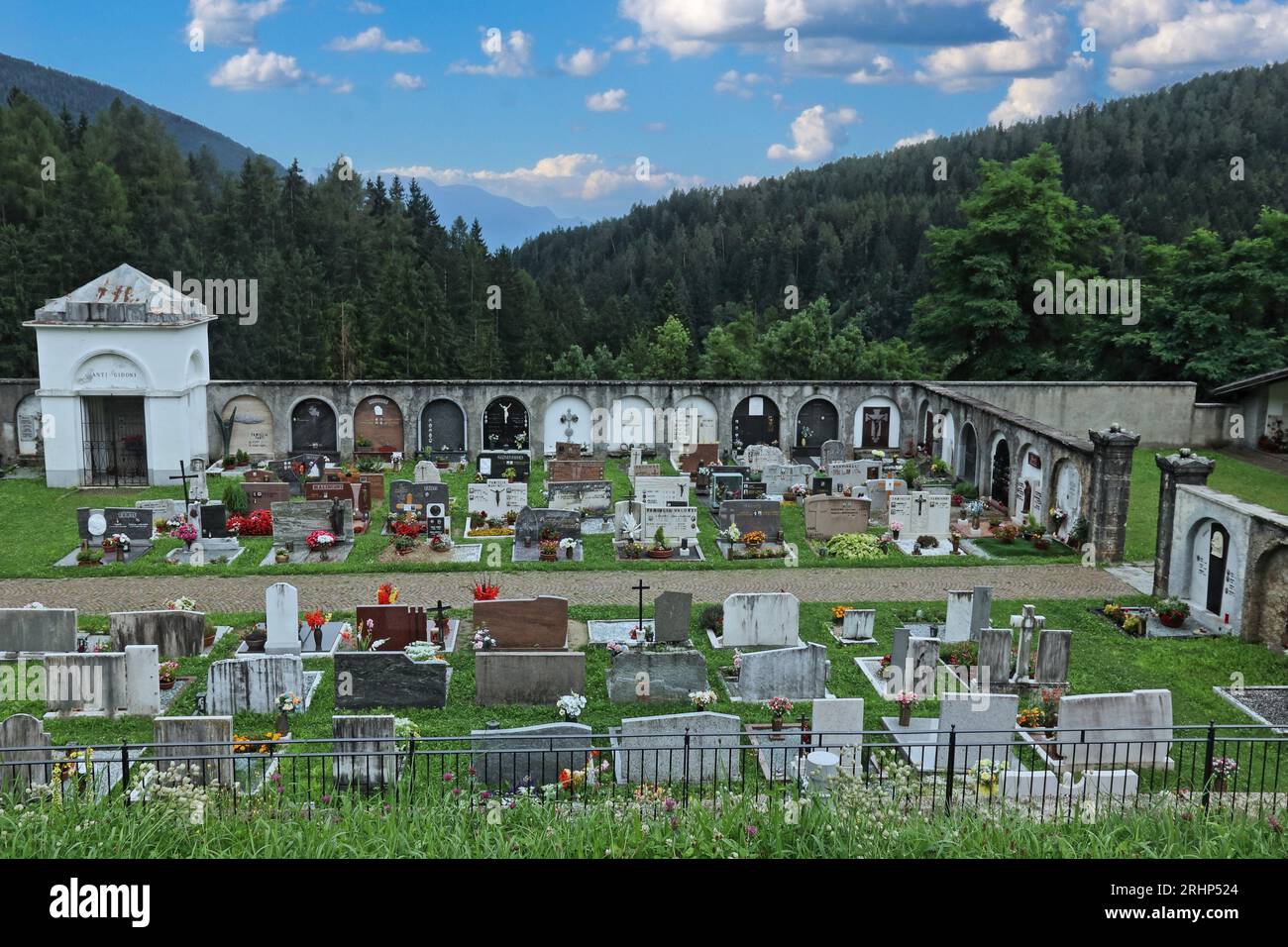 Noce basin hi-res stock photography and images - Alamy