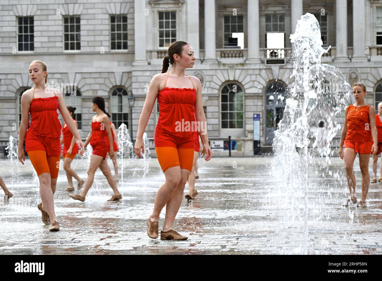 Iconic dancing fountains hi-res stock photography and images - Alamy