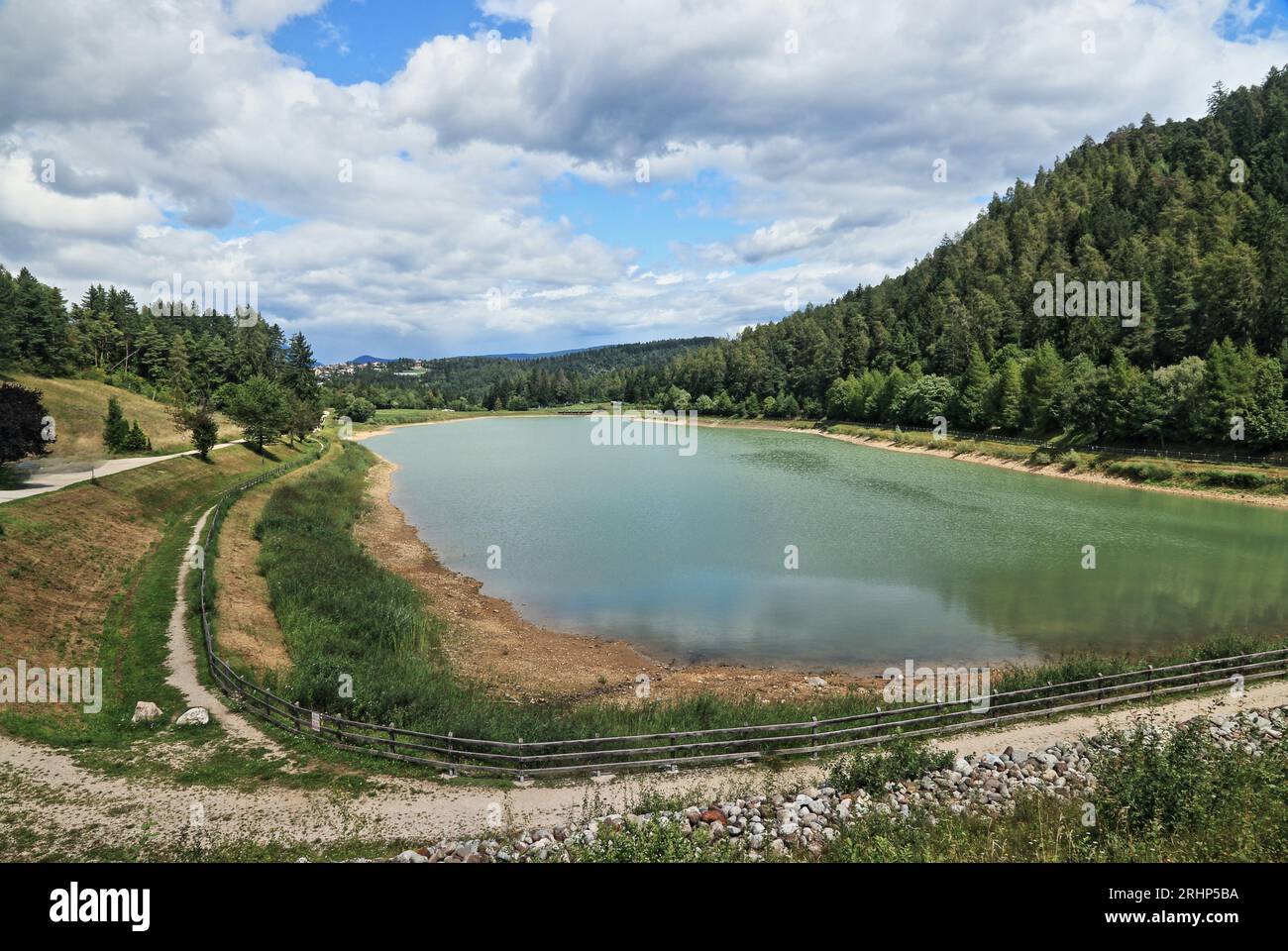 Tavon lake hi-res stock photography and images - Alamy