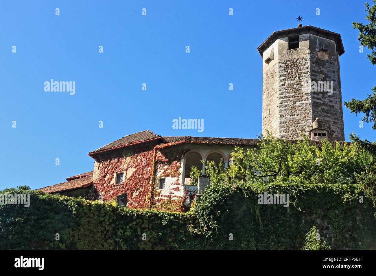 Non castle rooms hi-res stock photography and images - Alamy