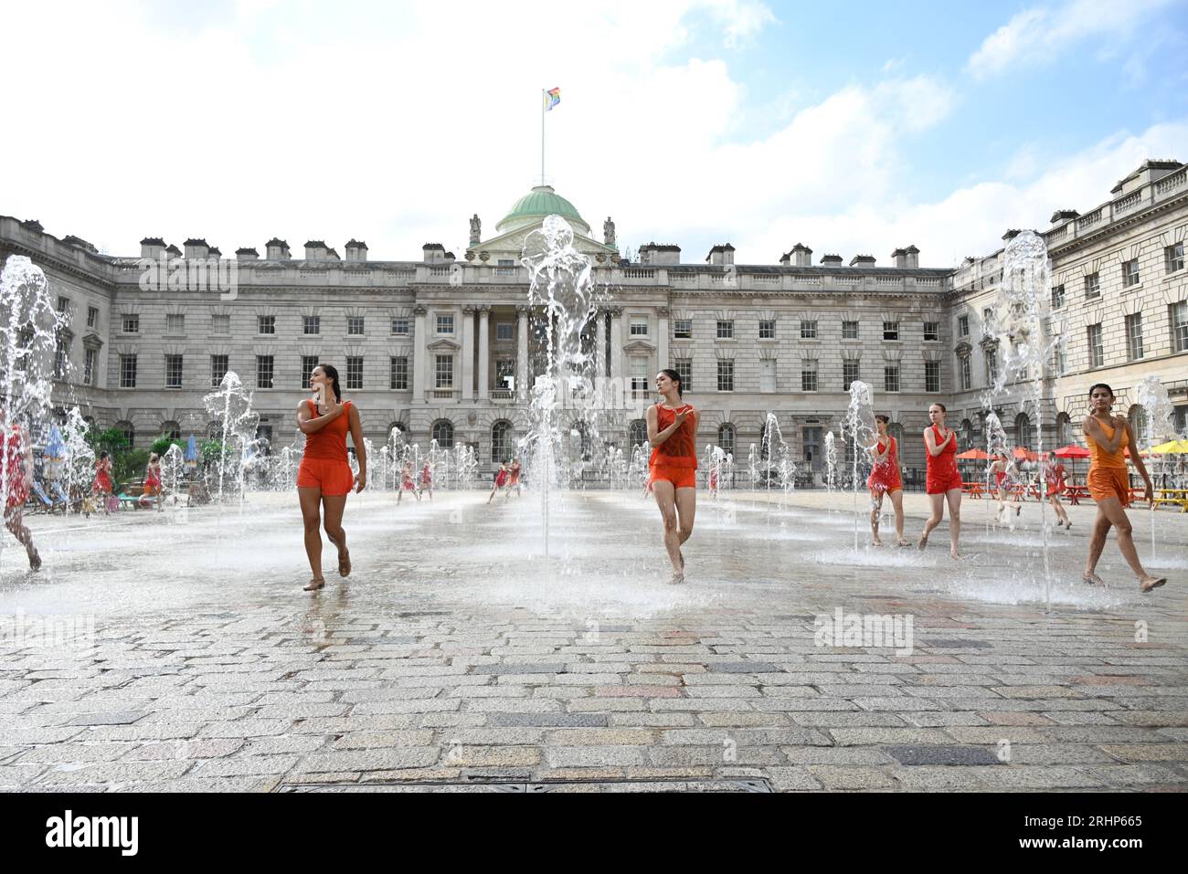 Iconic dancing fountains hi-res stock photography and images - Alamy