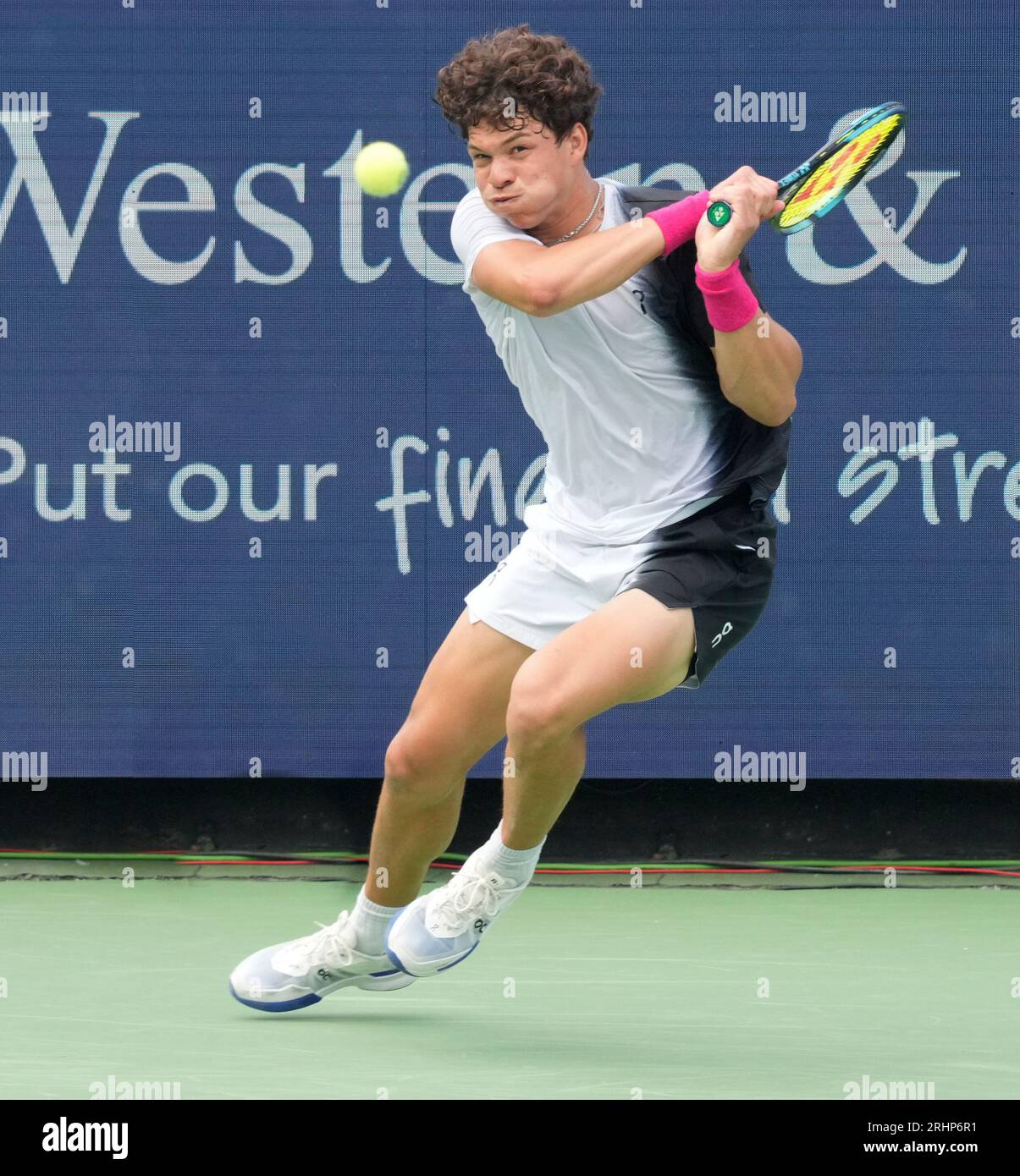 2023 0063 jpg hi-res stock photography and images - Alamy