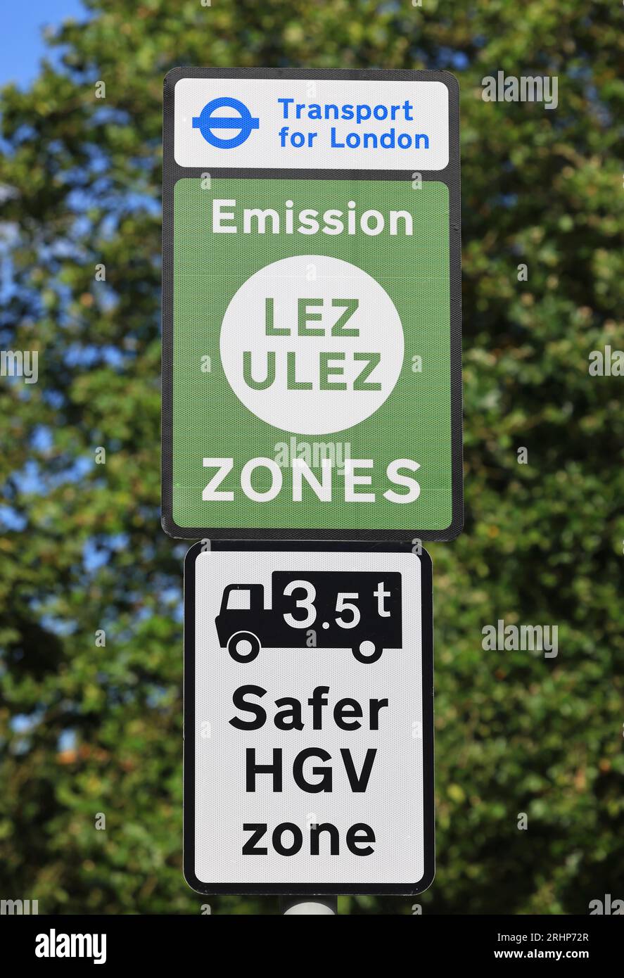 New TFL sign ready for the controversial ULEZ zone expansion at the end ...