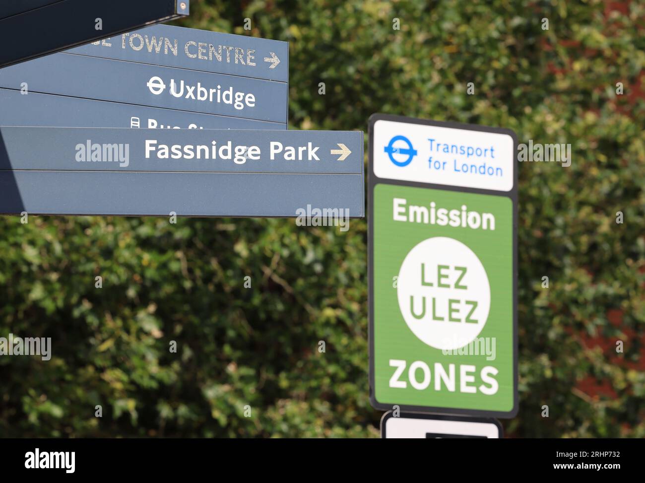 New TFL sign ready for the controversial ULEZ zone expansion at the end ...