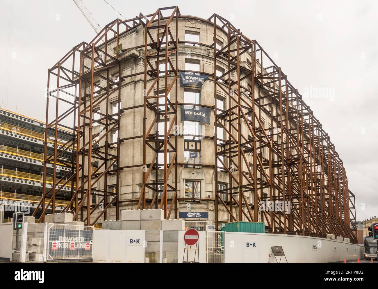 The listed façade of Carliol House in Newcastle upon Tyne is being ...