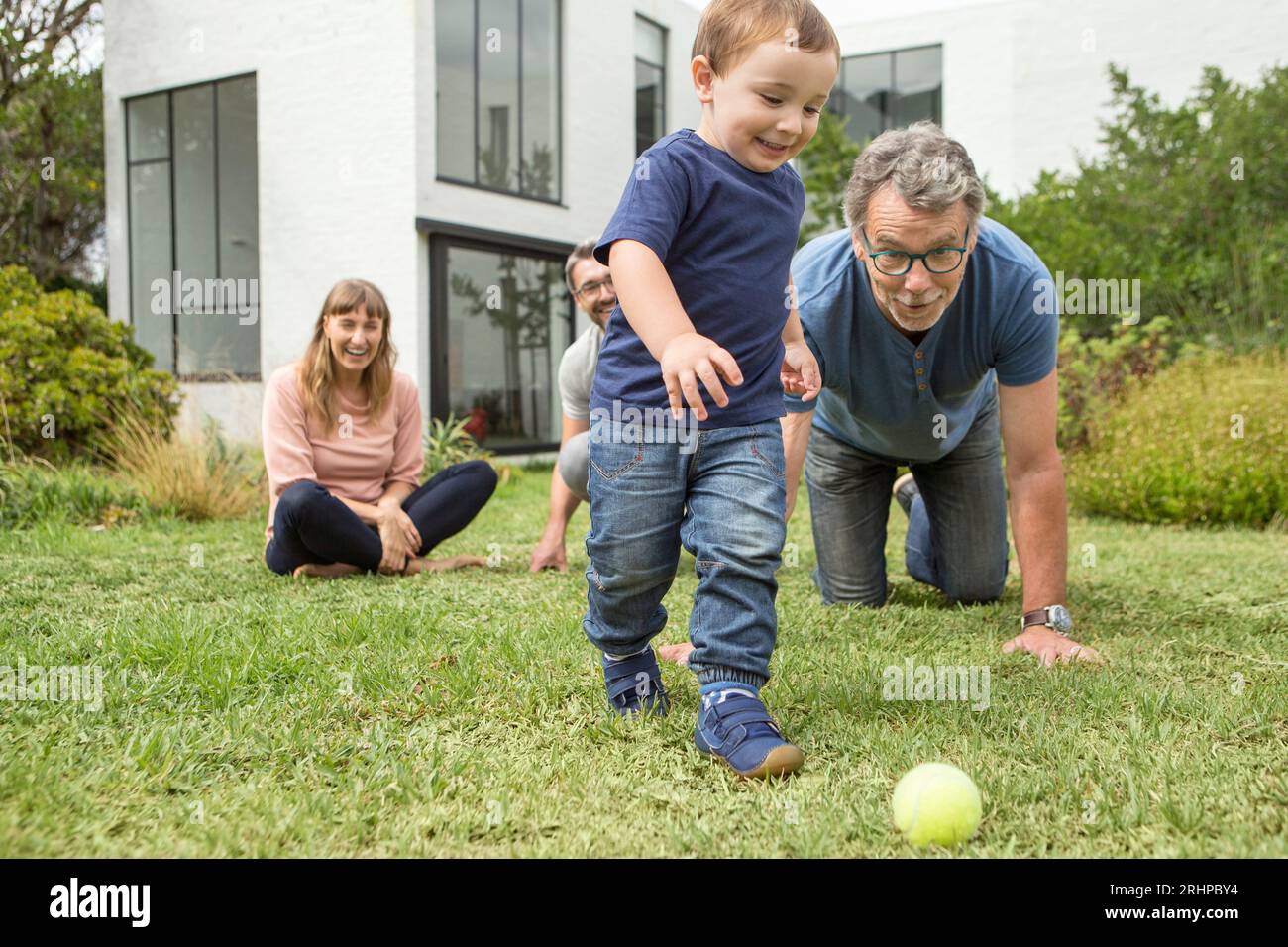 Generations construction family hi-res stock photography and images - Alamy