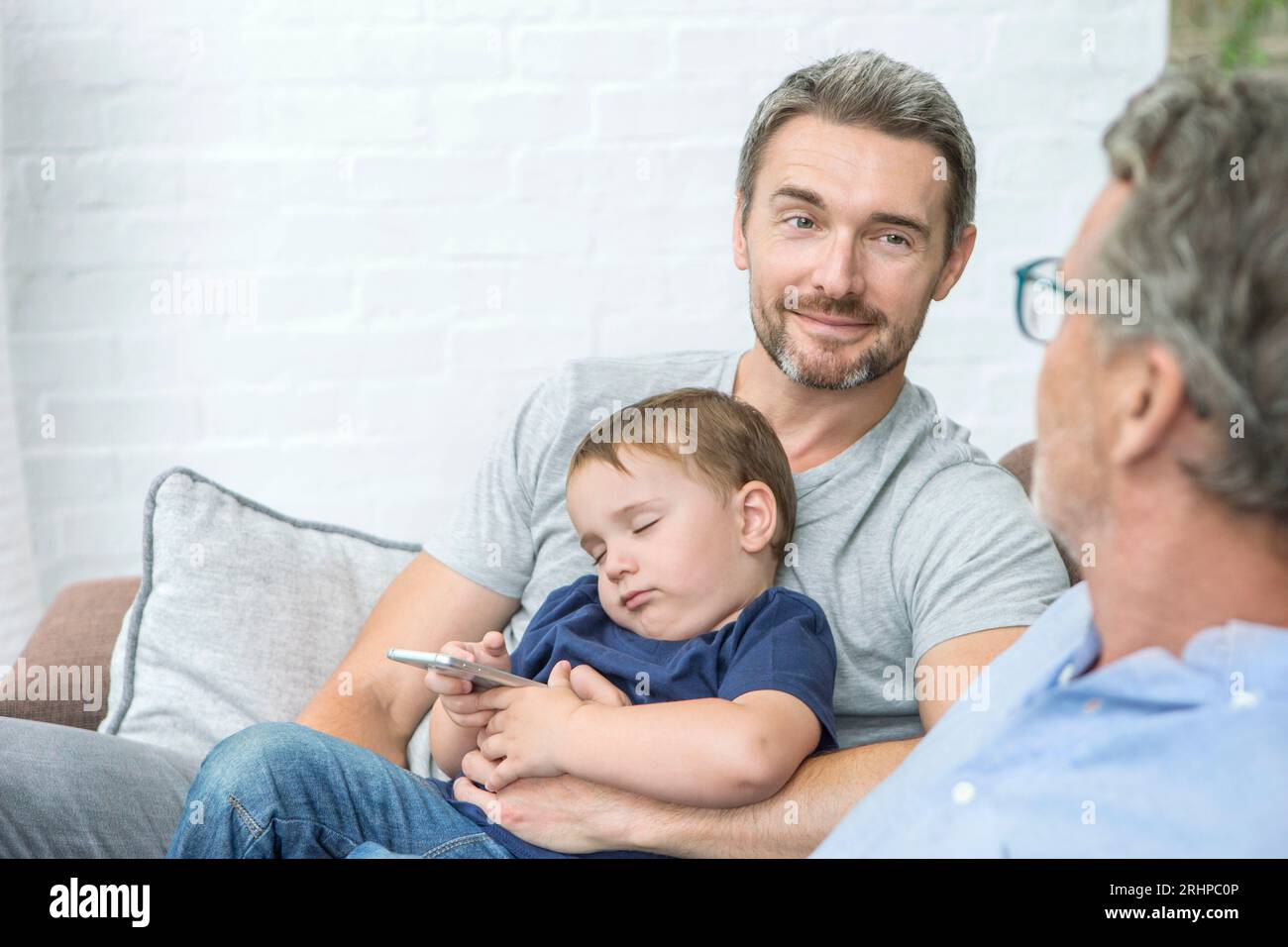 Three generations living together hi-res stock photography and images ...