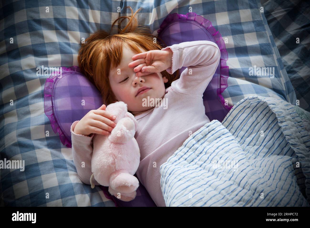 Girl goes to sleep Stock Photo - Alamy