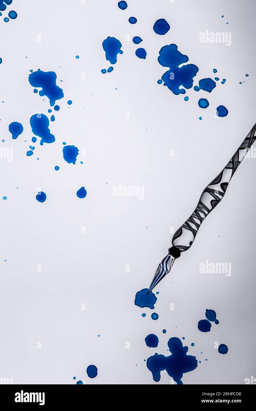 Ink drop photos hi-res stock photography and images - Alamy