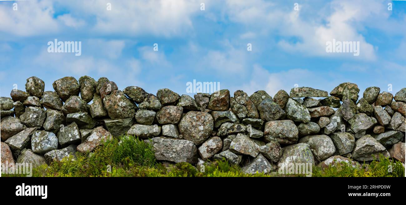 Round stones hi-res stock photography and images - Alamy