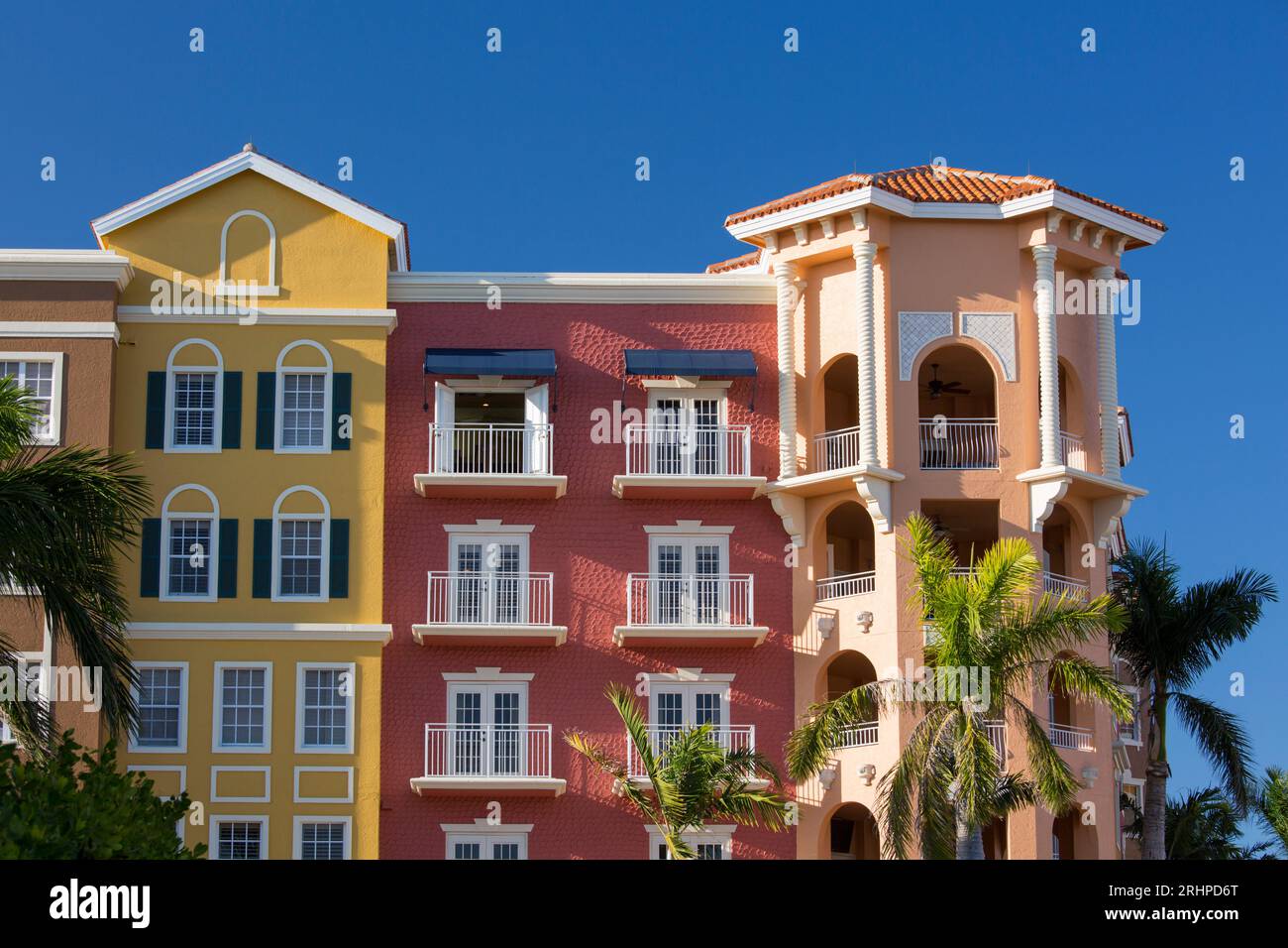 Exclusive harbourfront neighbourhood hi-res stock photography and ...