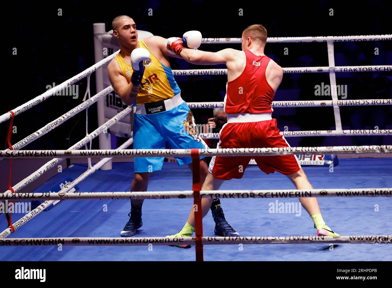 Boxclub hi-res stock photography and images - Alamy