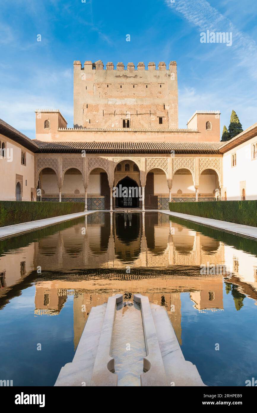 Courtyard of comares of the alhambra hi-res stock photography and ...