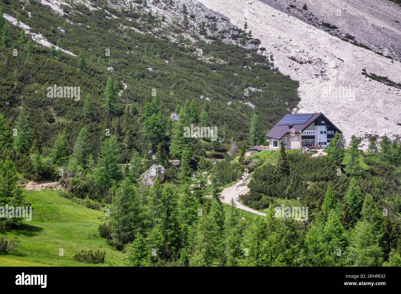 Italy, Veneto, province of Belluno, Vodo di Cadore, the Venezia hut ...