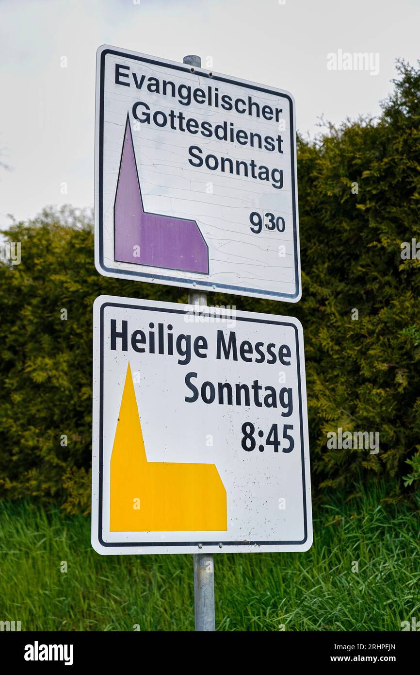 Germany, Bavaria, Upper Franconia, Franconian Switzerland, church signs ...