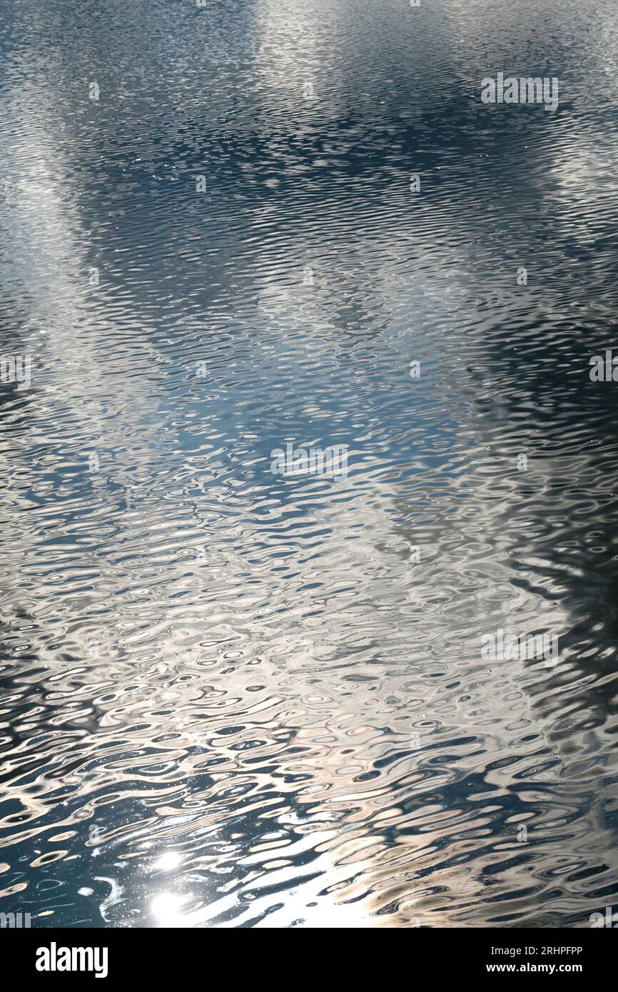 Germany, Bavaria, Upper Bavaria, Neuötting, river Inn, water surface ...