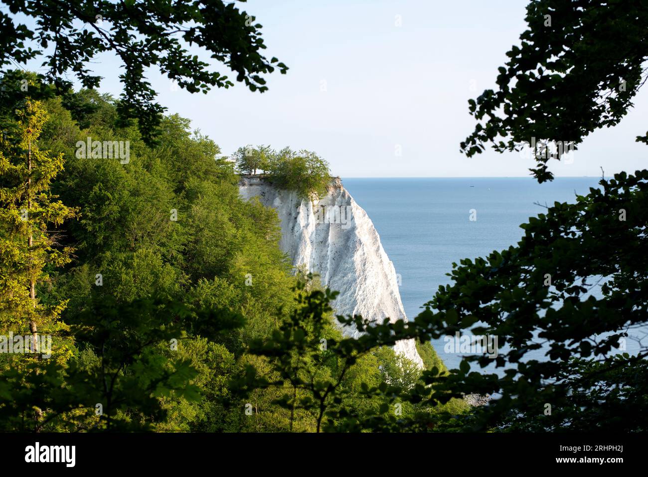Chalk cliff Königsstuhl, seen from Viktoriaaussicht, Stubbenkammer ...
