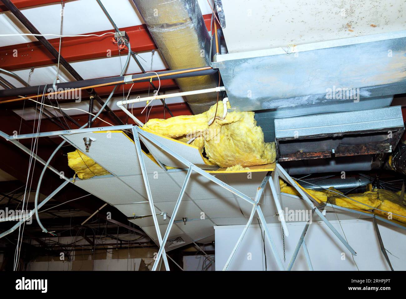 Construction complex requires dismantling old ceiling during ...