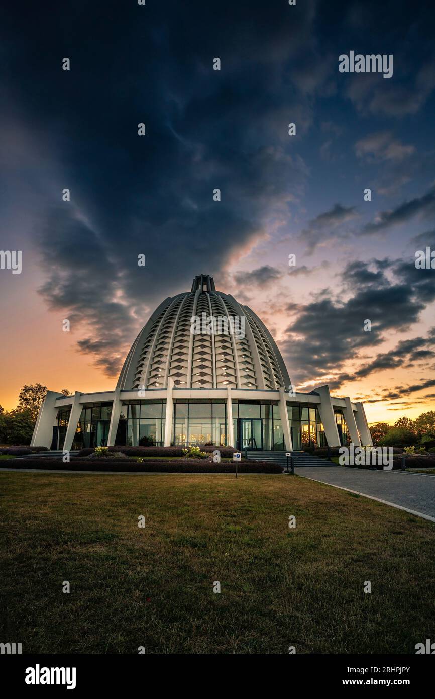 Inspiring edifice hi-res stock photography and images - Alamy