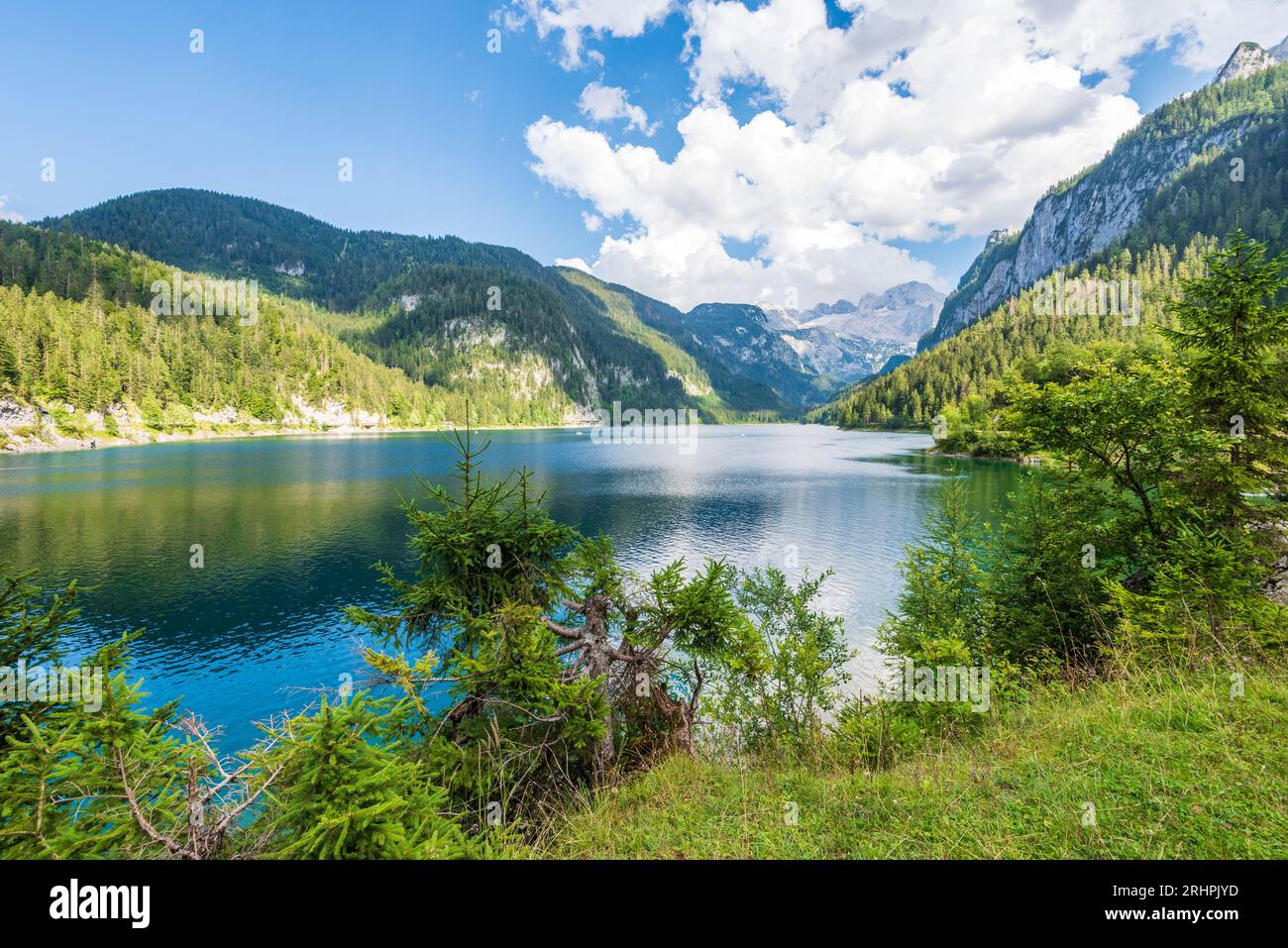 Vorderer Gosausee and Dachstein Massif in Salzkammergut, Upper Austria ...