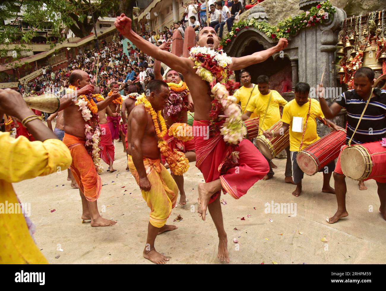 Deodhani dance hi-res stock photography and images - Alamy