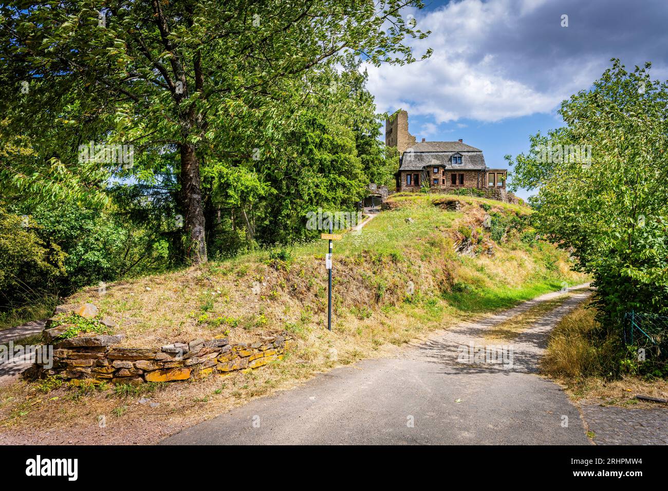 Klotten castle hi-res stock photography and images - Alamy