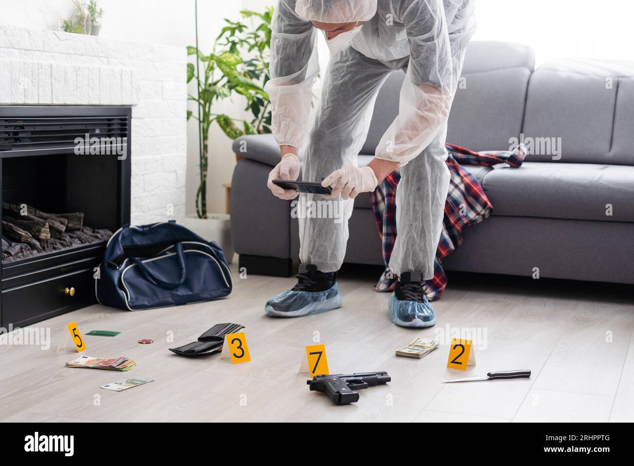 Crime scene investigation - collecting evidence Stock Photo - Alamy Crime scene investigation - collecting evidence Stock Photo - Alamy