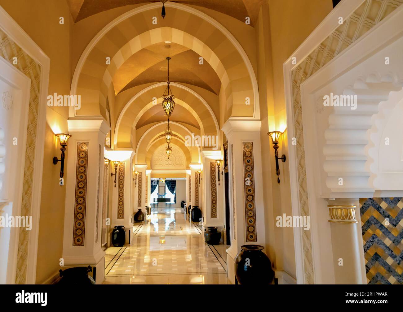 The lobby in a luxury hotel in Dubai. Dubai, UAE Stock Photo - Alamy